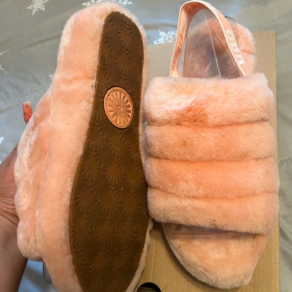 UGG | Shoes | Ugg Pink Fluff Slide | Poshmark
